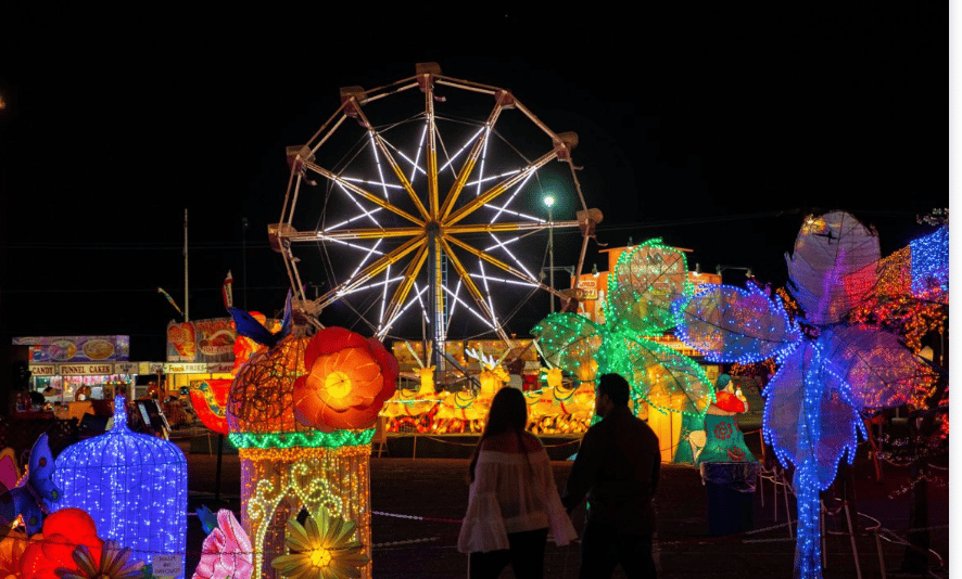 Best Phoenix Holiday Light Locations | CT Communities